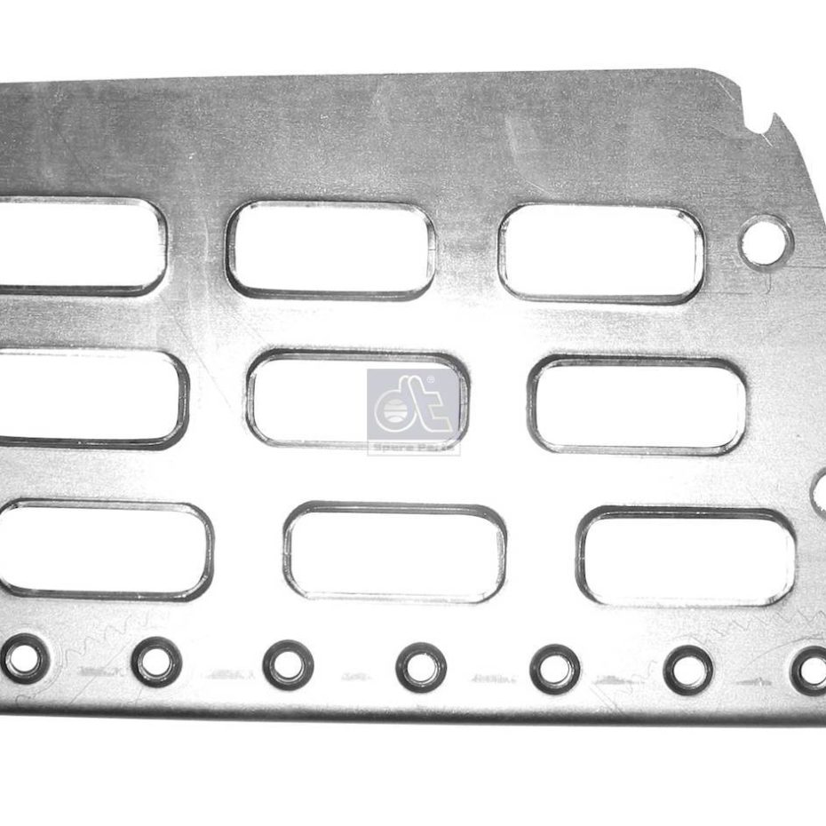 STEP WELL CASE, LOWER RIGHT (9436600701 - 9436661101) - LPM TRUCK PARTS